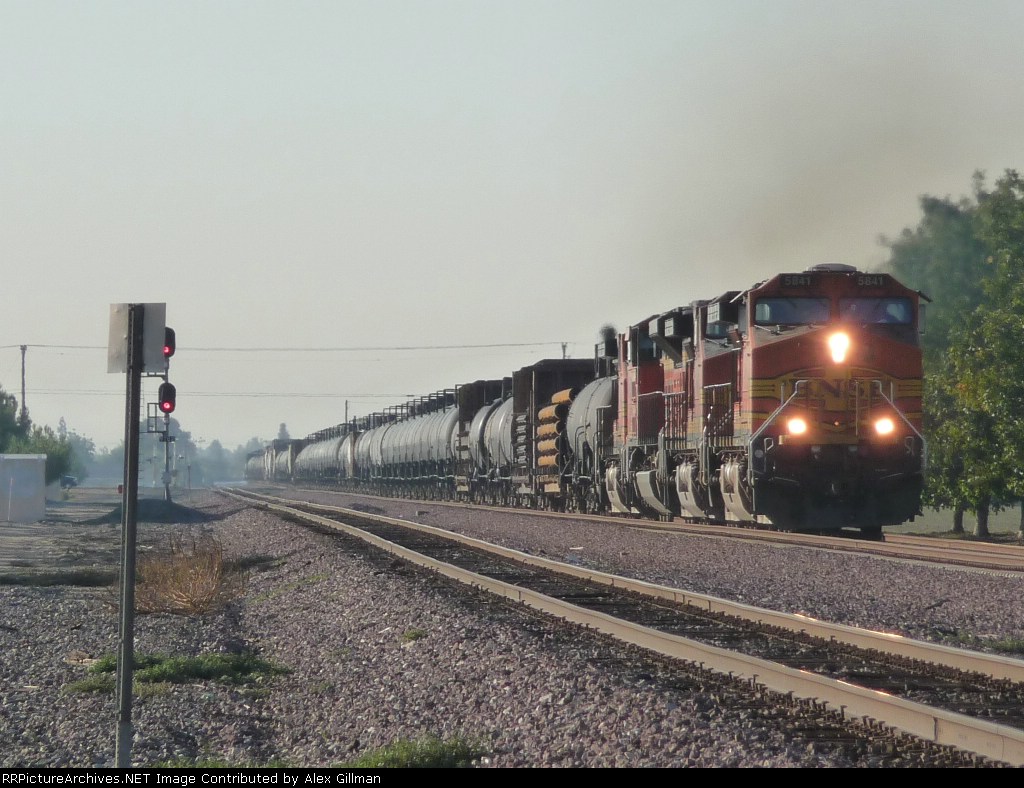 BNSF 5841 West